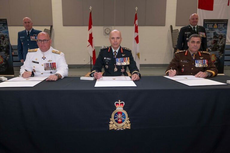 Canadian Joint Operations Command Welcomes New Commander - Canadian Military Family Magazine